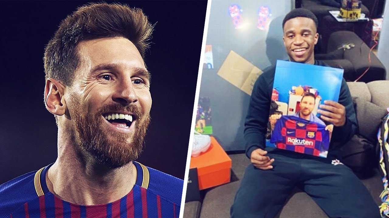 Why did Lionel Messi send gifts to Dortmund prodigy Moukoko? - Lionel Messi