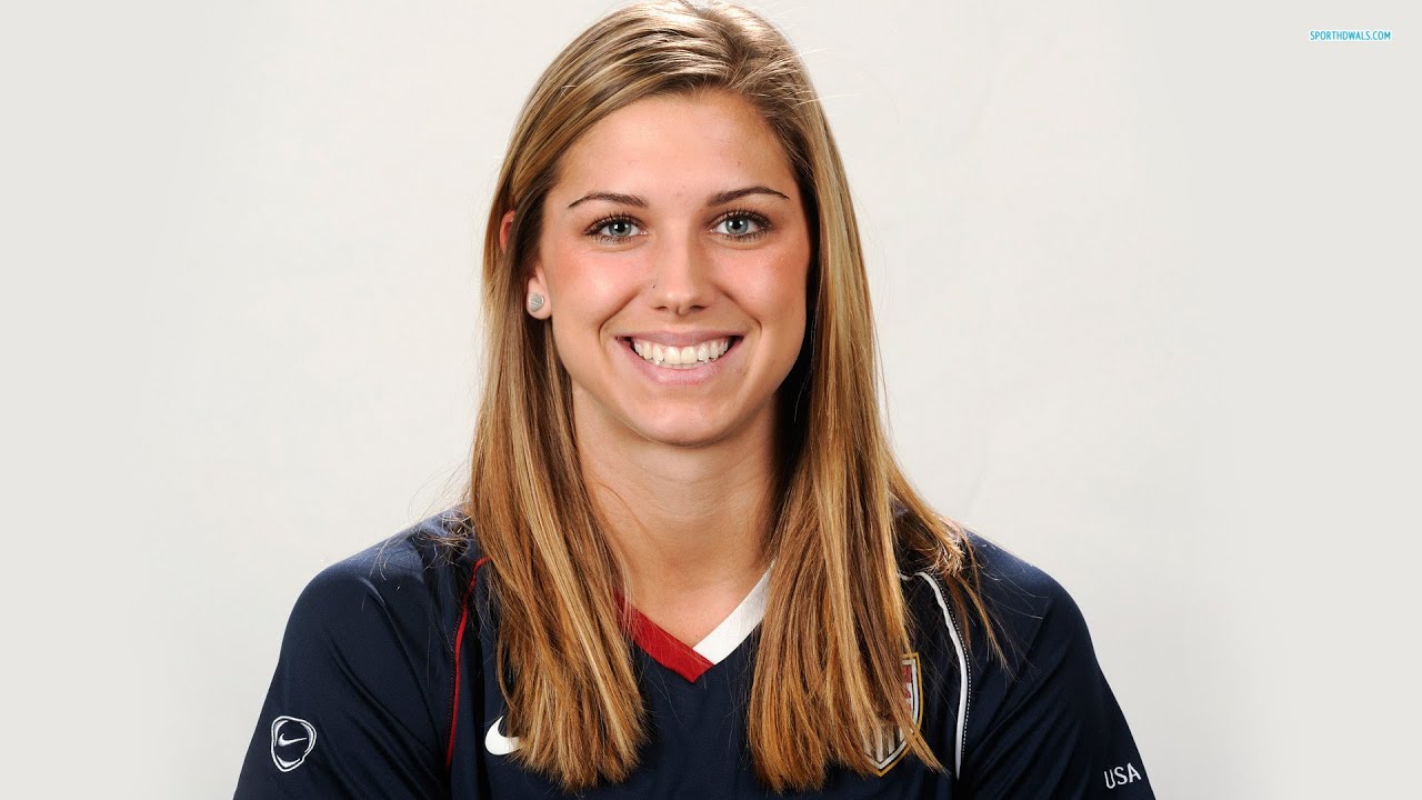 Alex Morgan Explains Why Lionel Messi is SO MUCH Better than - Lionel Messi